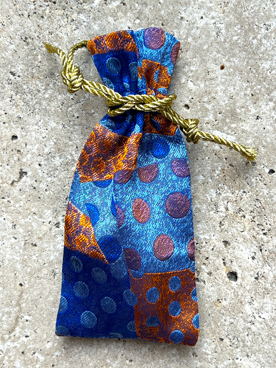 100% Pure Silk Perfume Pouch – Sultan Fragrances